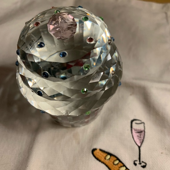 Simone Design | Accents | Tiffany Simon Design Crystal Cupcake | Poshmark